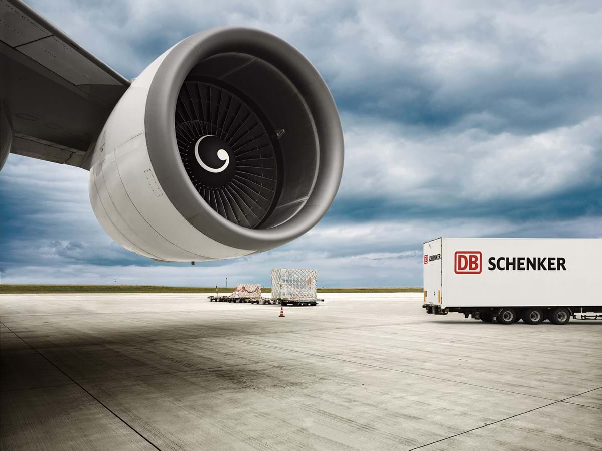 DB Schenker estabelece novas rotas aéreas que conectam três continentes ...